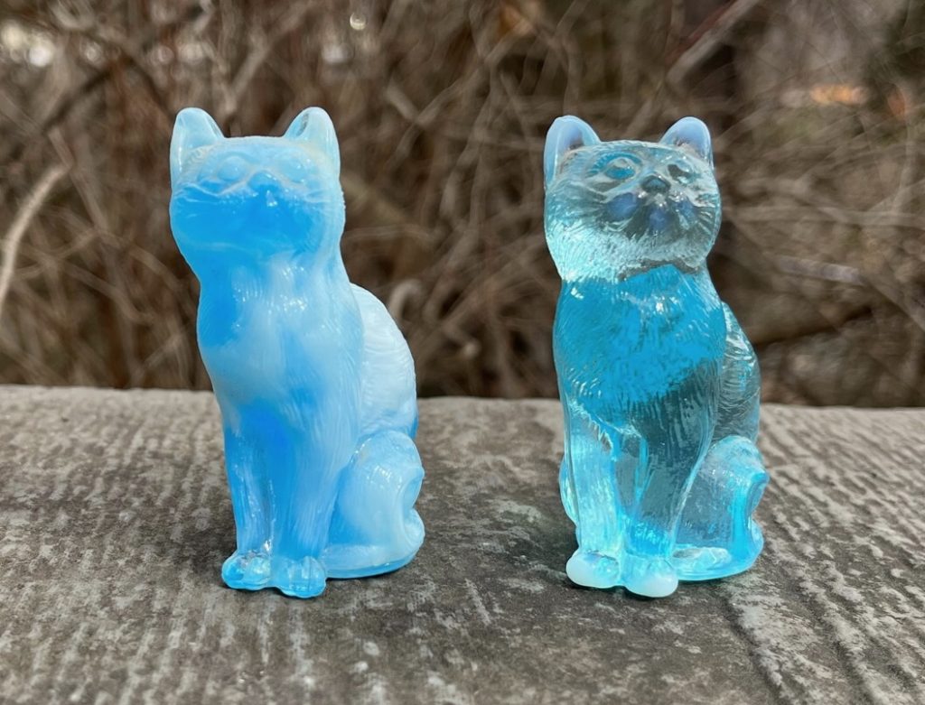 Mosser Cats Buyers Guide: Vintage Mosser Sitting Cats – Glass Kitties